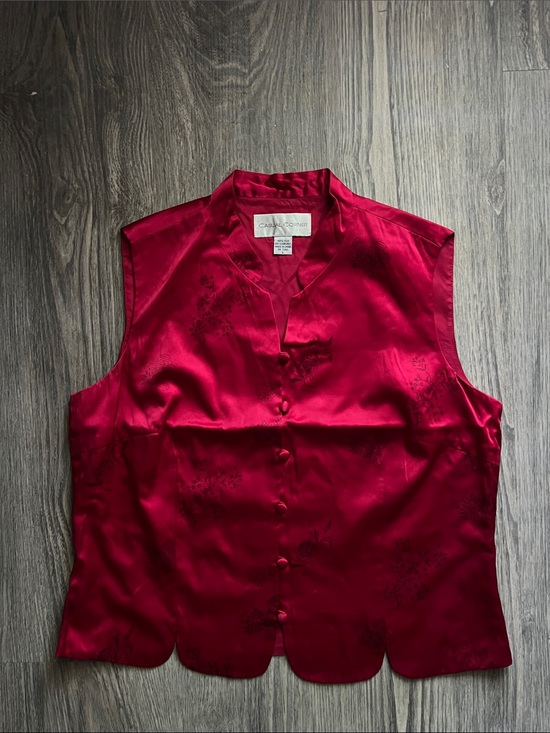 Casual Corner | Tops | Casual Corner Sleeveless Silk Buttonfront Vest ...